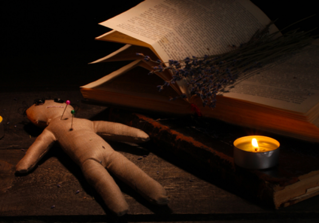 Voodoo History Tour New Orleans | Haunted History Tours